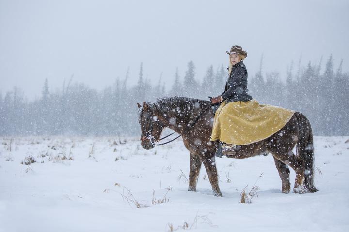 outlander – Horse Trail Chicks